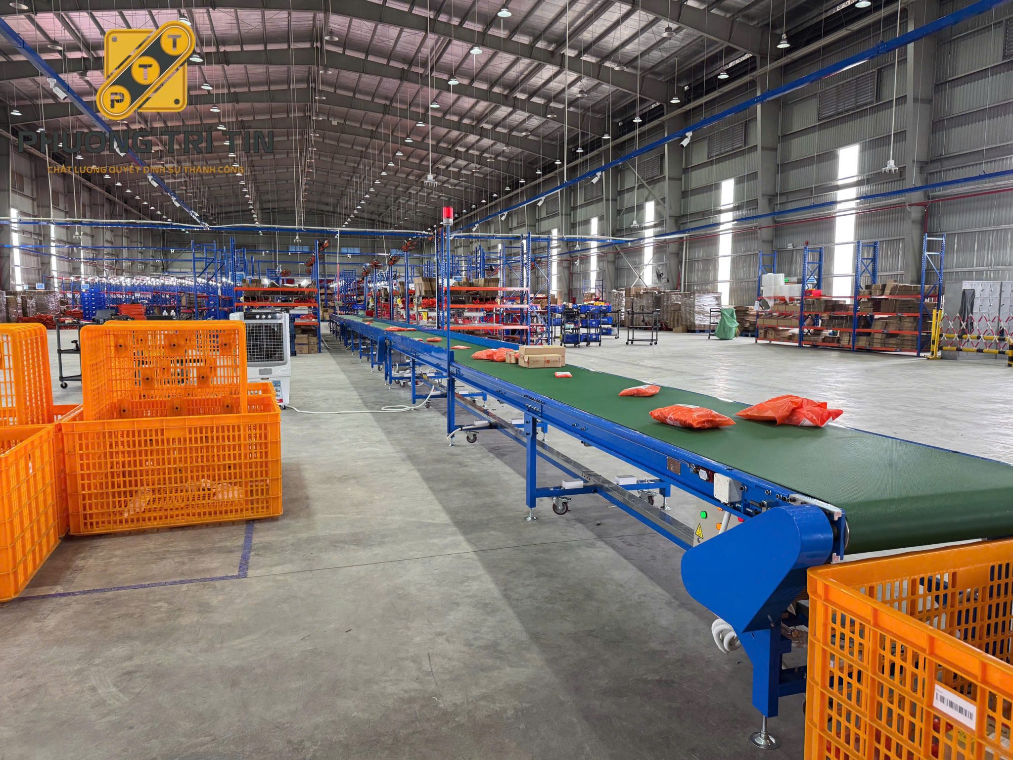 Băng Tải Ngành Logistics – Giải Pháp Tối Ưu Hóa Quy Trình Xử Lý Hàng ...